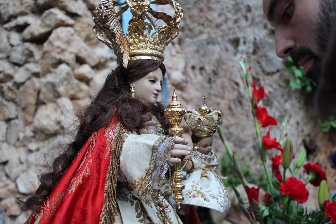 El 2 de junio se conmemora el 435 aniversario de la aparición de la ...