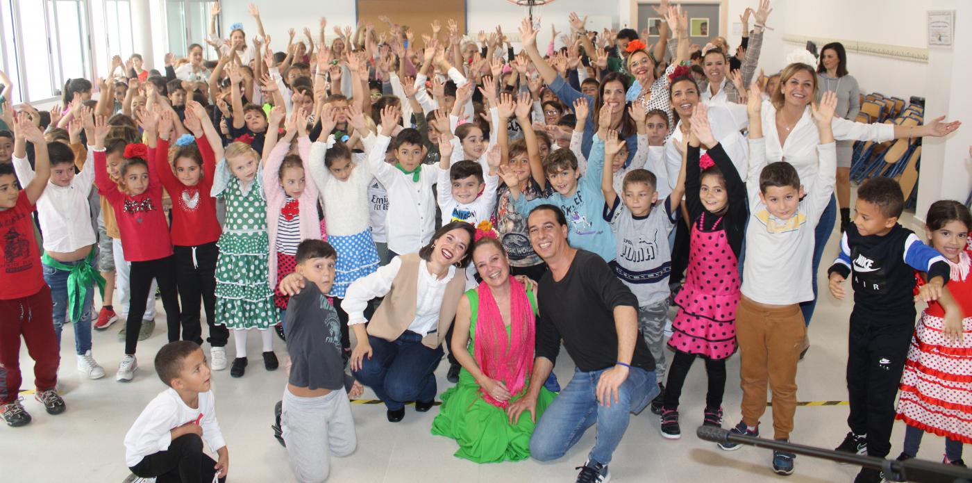 Jornada de puro flamenco en el colegio Indira Gandhi de Las Lagunas ...
